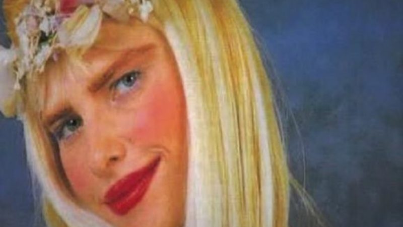 Τσιτσιολίνα. Η πορνοστάρ που εξελέγη βουλευτής στην Ιταλία – PODSTORIES ...